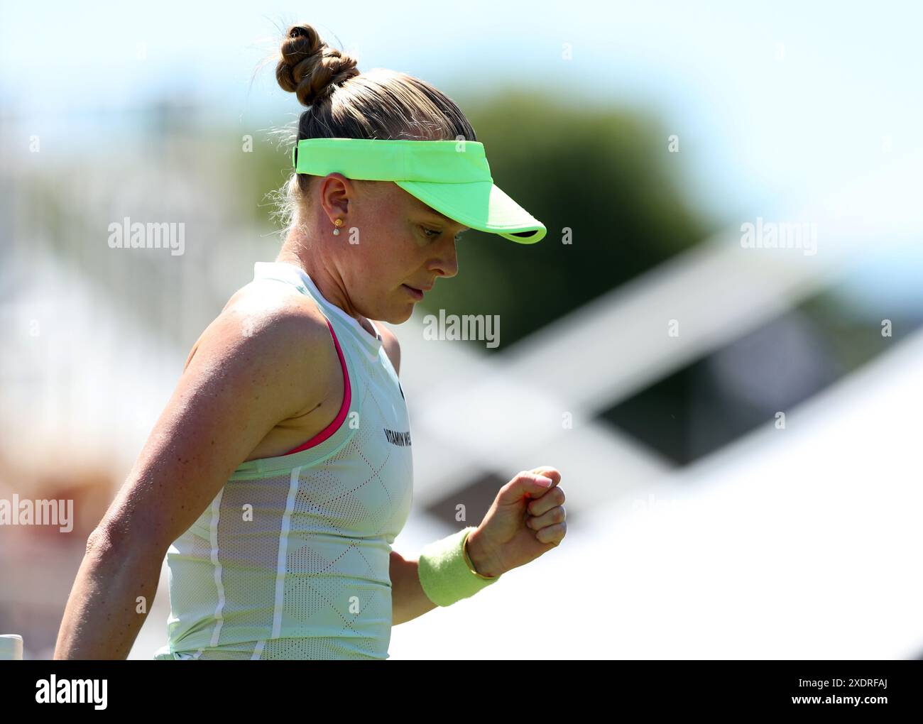 Harriet Dart celebrates winning a point against Marie Bouzkova (not ...