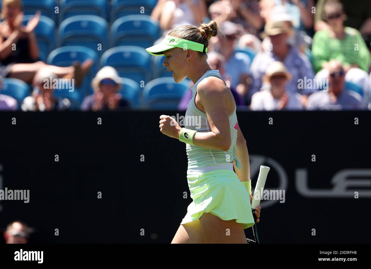 Harriet Dart celebrates winning a point against Marie Bouzkova (not ...