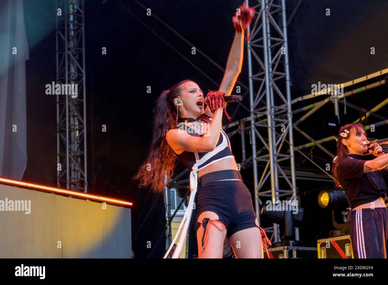 21.06.2024, Nina Chuba Nina Chuba. Ihr erstes Open Air Konzert, In der ...