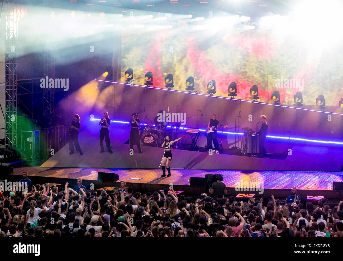 21.06.2024, Nina Chuba Nina Chuba. Ihr erstes Open Air Konzert, In der ...