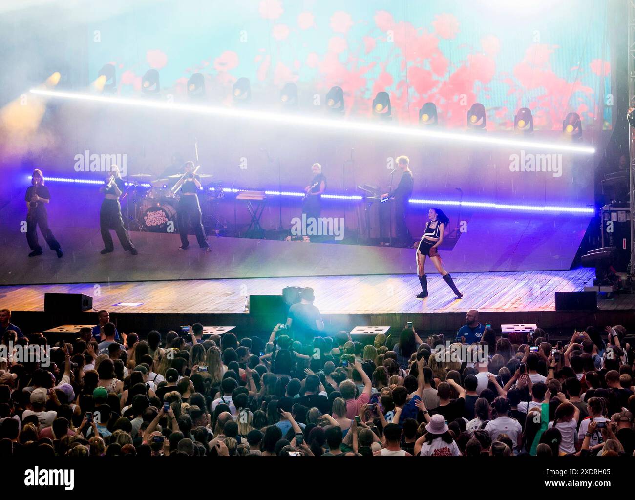 21.06.2024, Nina Chuba Nina Chuba. Ihr erstes Open Air Konzert, In der ...