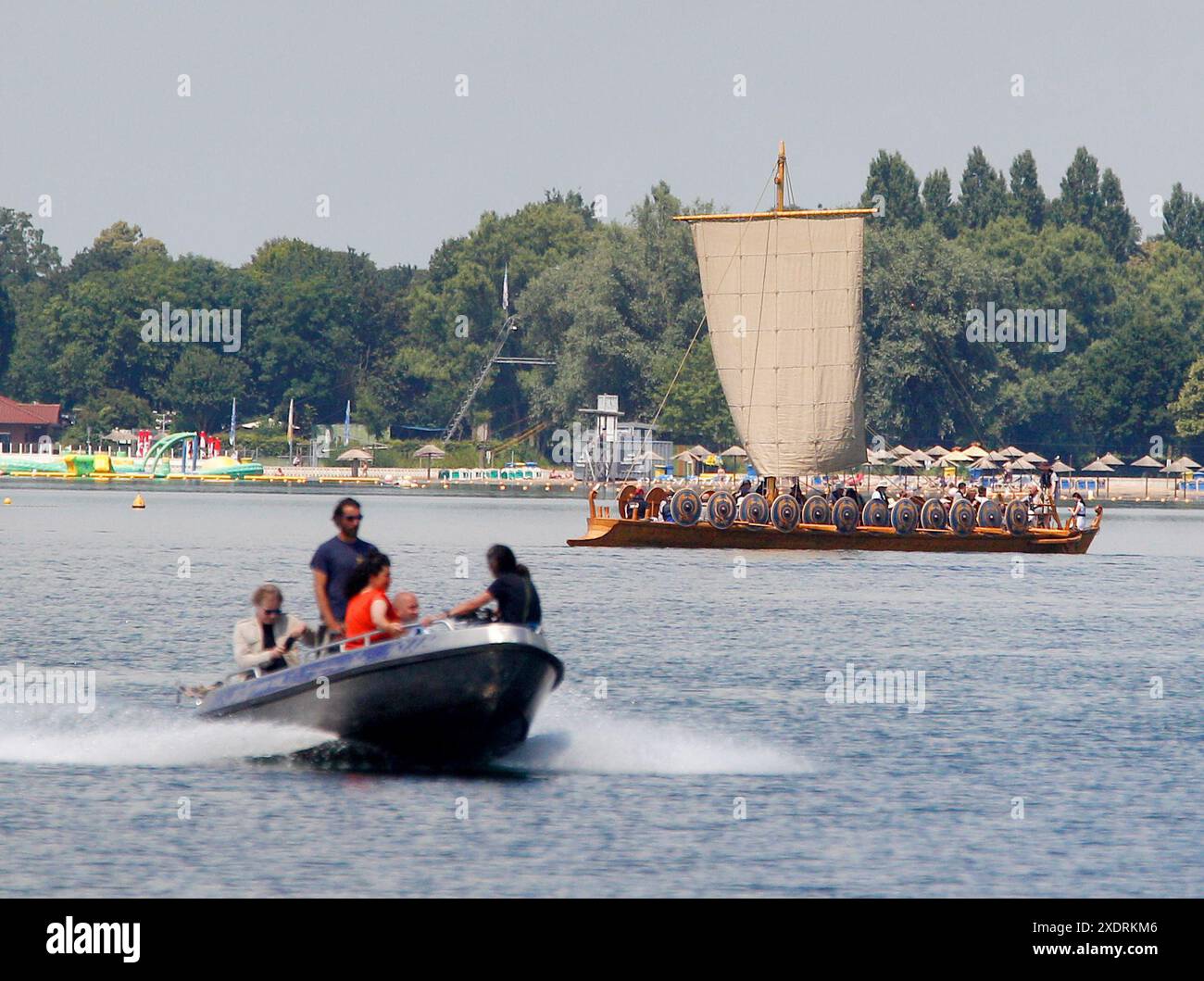 24 June 2024, North Rhine-Westphalia, Xanten: The faithful replica of a ...