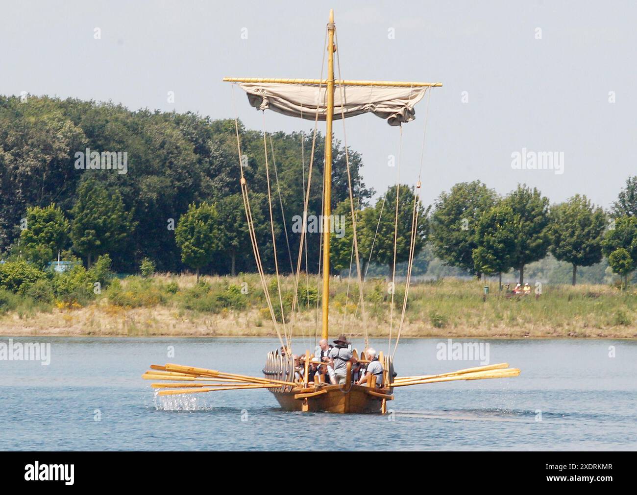 24 June 2024, North Rhine-Westphalia, Xanten: The faithful replica of a ...