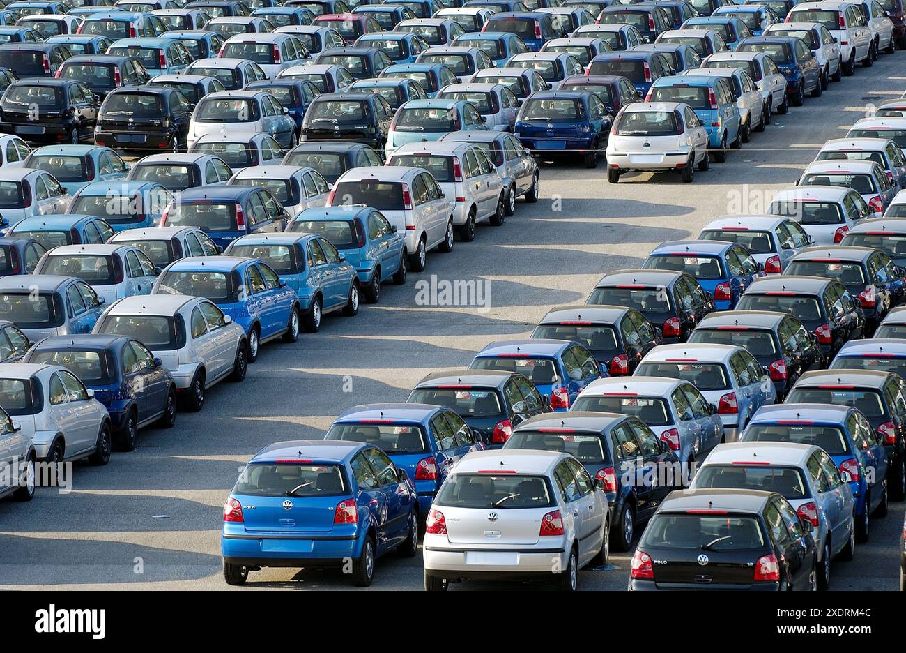 Spain cars line up hi-res stock photography and images - Alamy