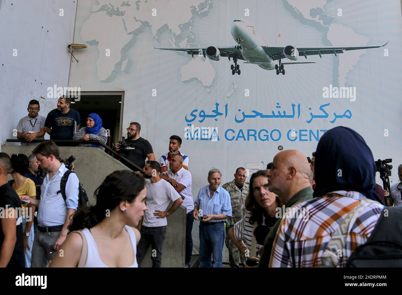 Beirut, Beirut, Lebanon. 24th June, 2024. Journalists and airport ...