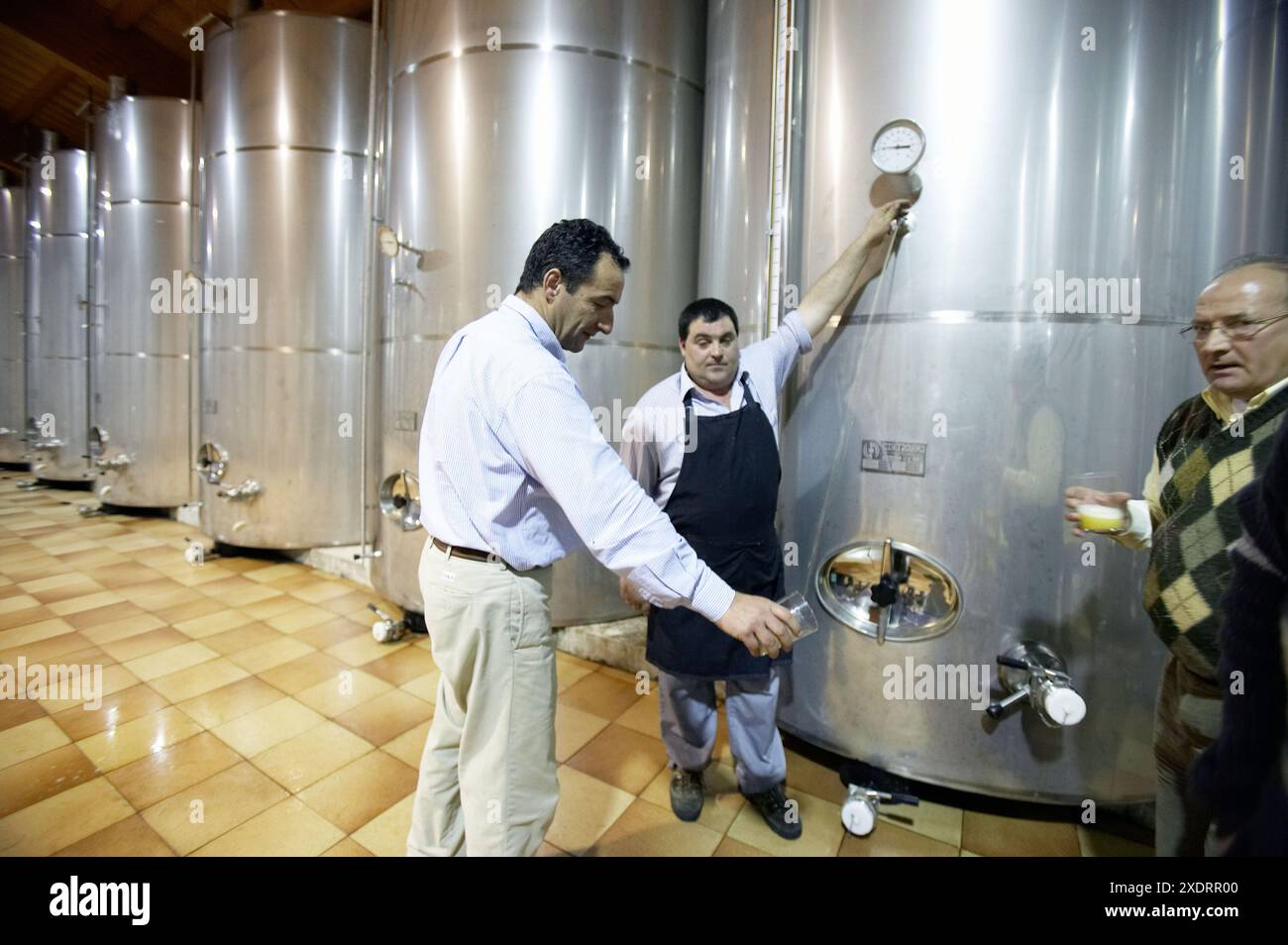 Basque cider houses hi-res stock photography and images - Alamy