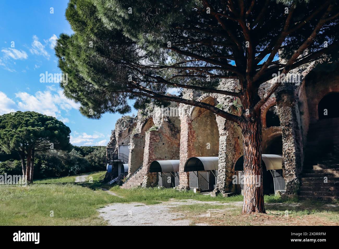 Roman amphitheatre in Frejus, on the French Riviera Stock Photo - Alamy