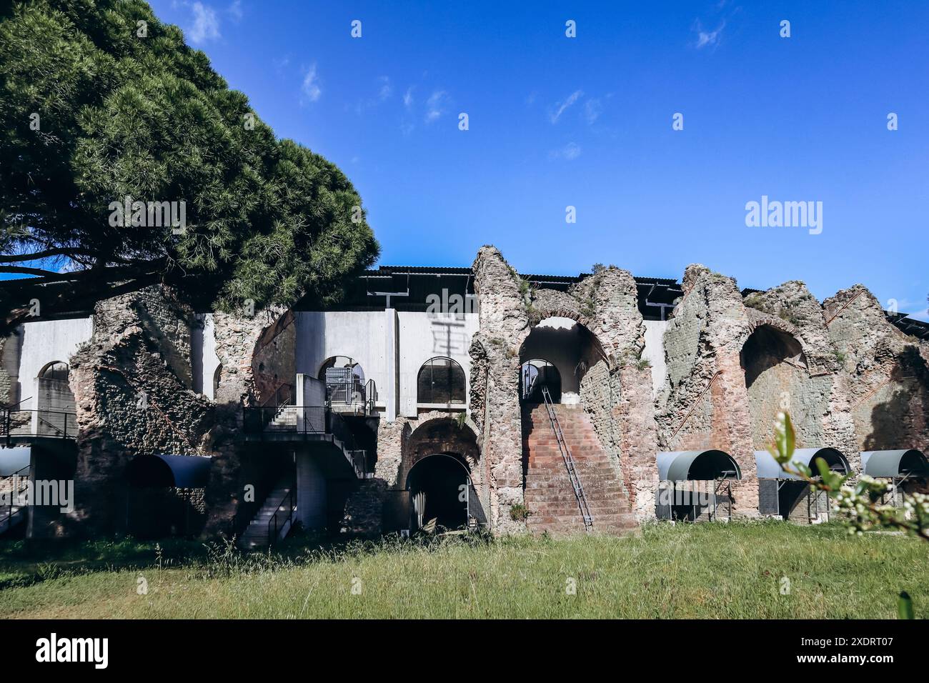 Roman amphitheatre in Frejus, on the French Riviera Stock Photo - Alamy