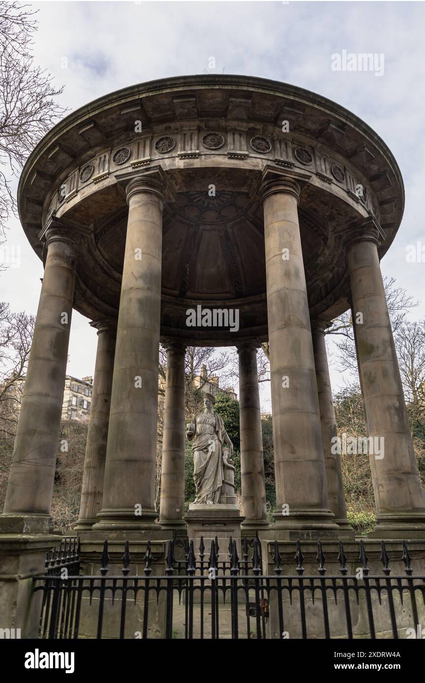 Edinburgh, Scotland - Jan 16, 2024 - Statue of the Greek Goddess of ...