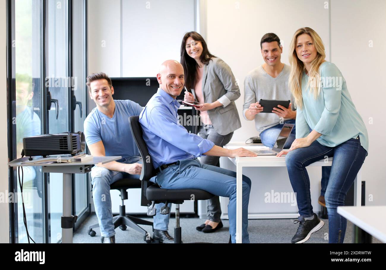Group of teachers. Computer Academy Stock Photo - Alamy