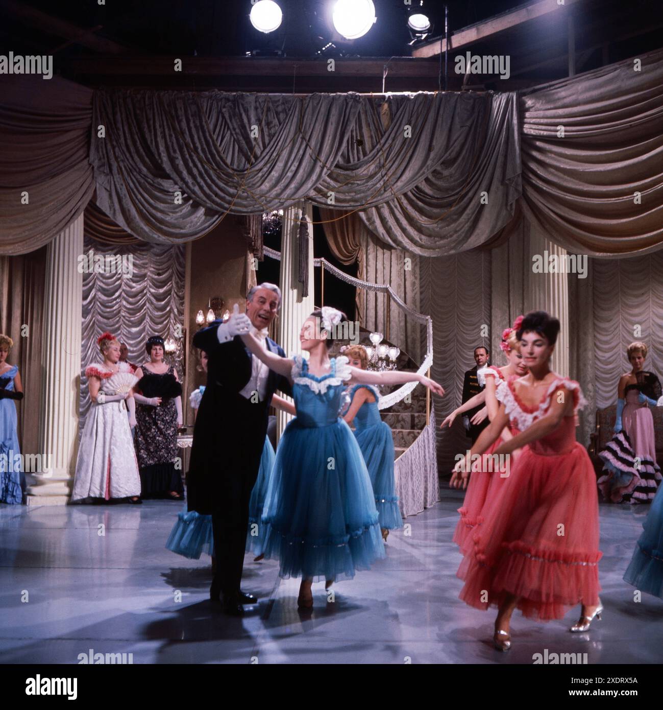 Die lustige Witwe, Fernsehfassung der Operette von Franz Lehar ...