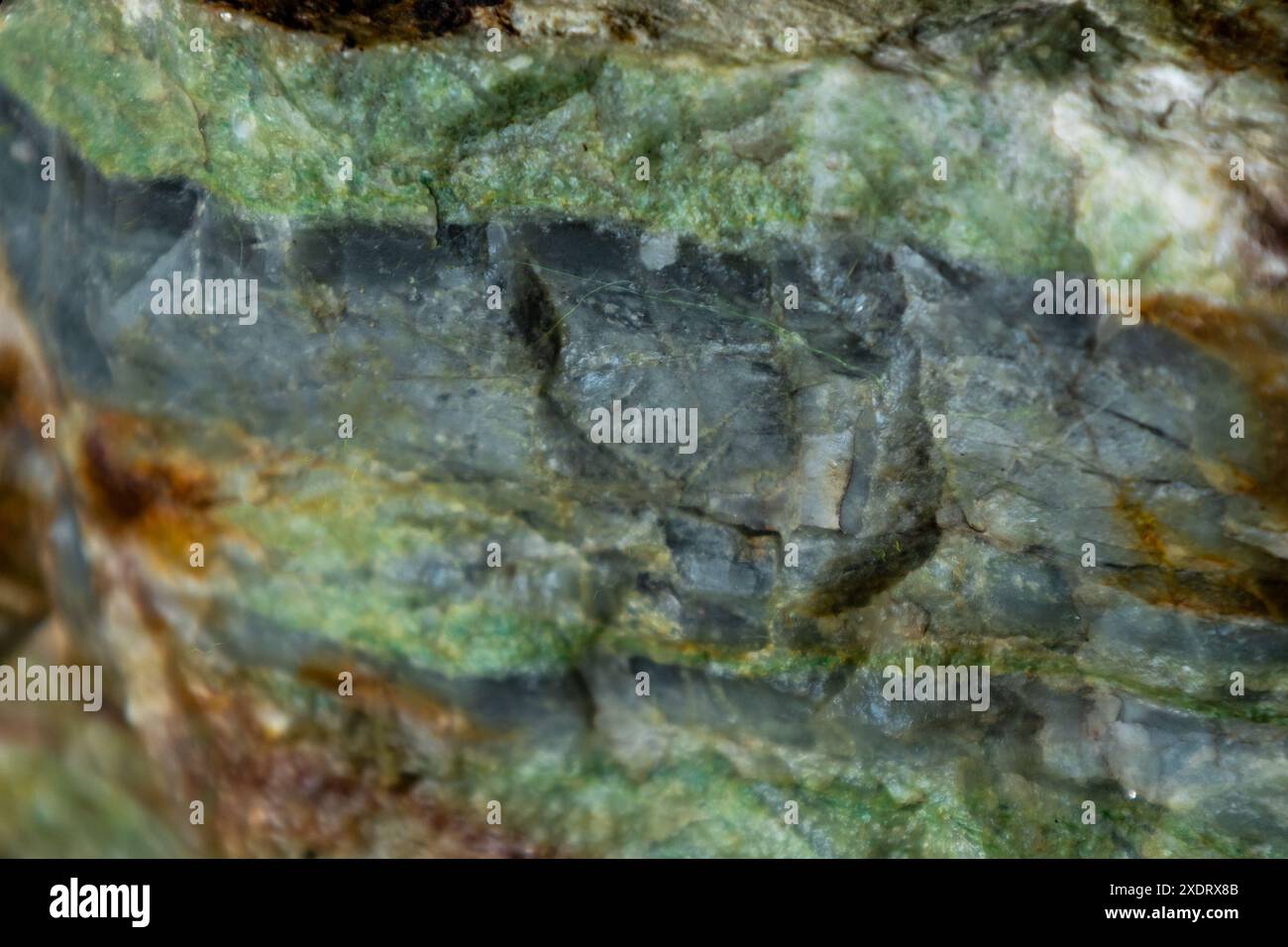 Chert silica dioxide hi-res stock photography and images - Alamy