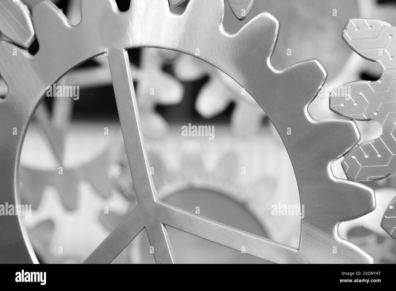 Abstract metal sculpture hi-res stock photography and images - Alamy