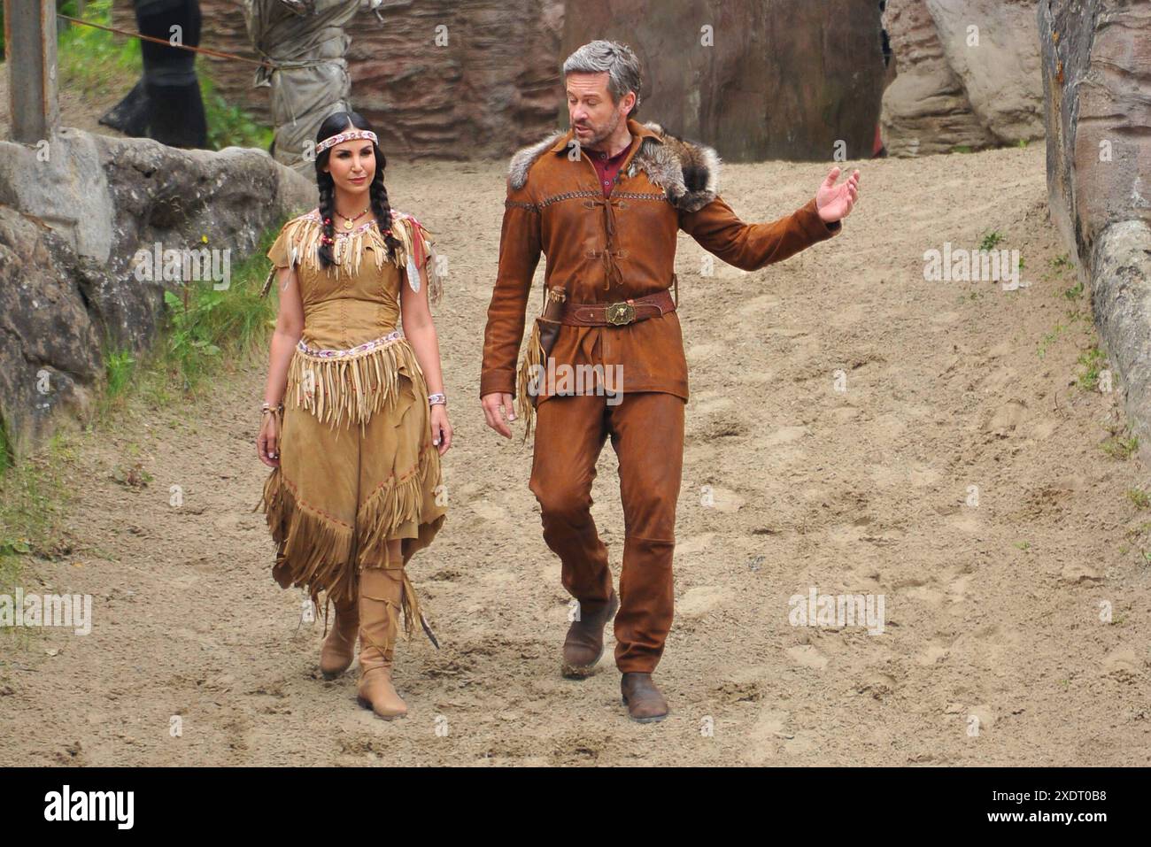 Sila Sahin und Jan Hartmann. Karl May Pressekonferenz mit Fotoprobe zu ...