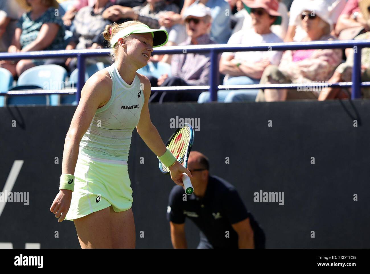 Harriet Dart shows dejection after losing a point against Marie ...
