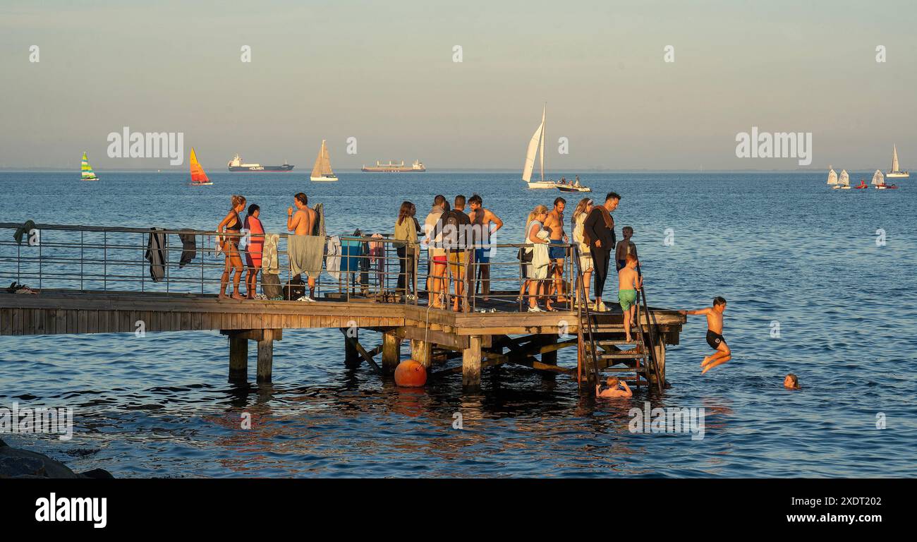 Swimming pier at Skovshoved,Denmark Stock Photo - Alamy