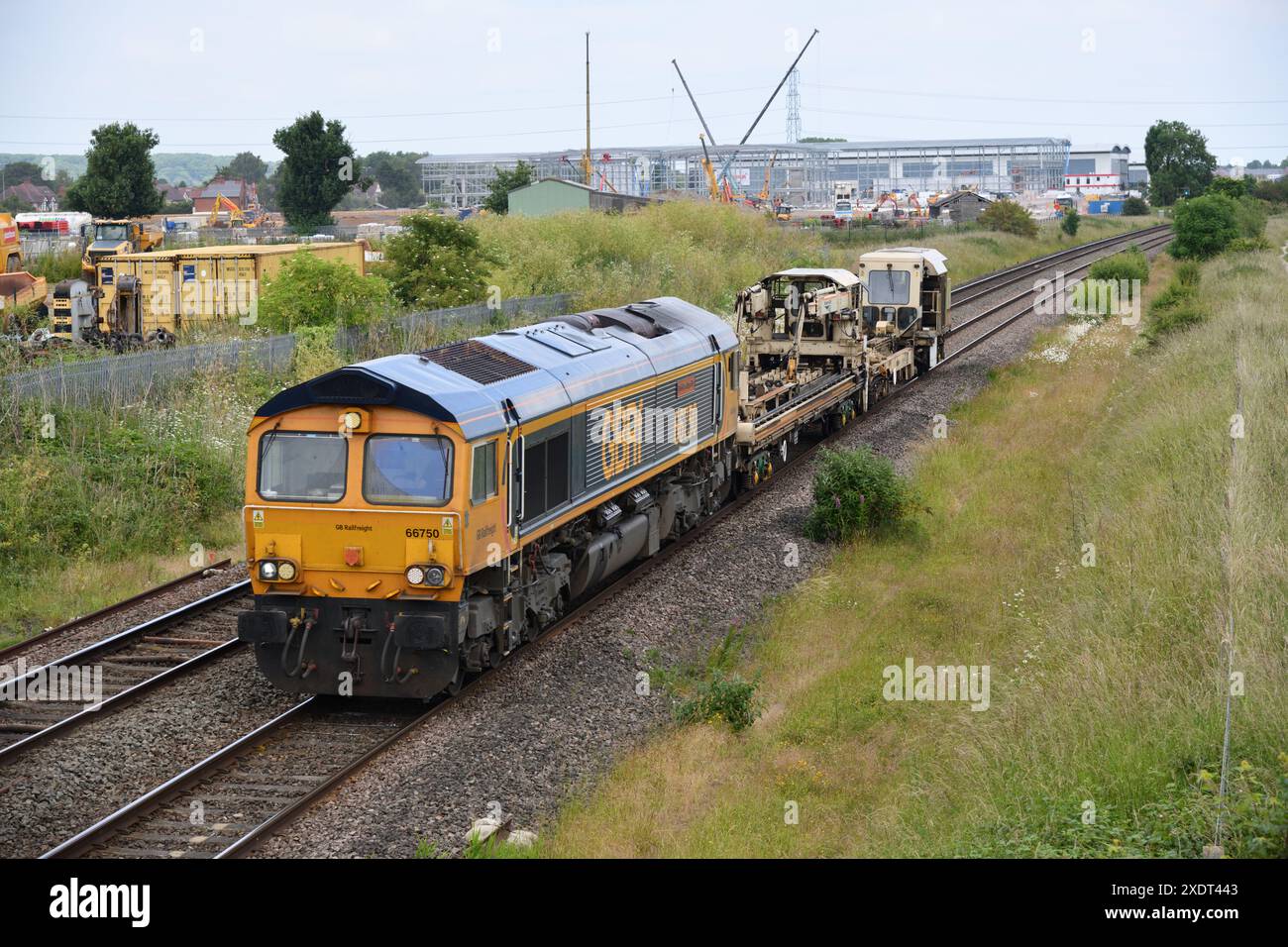 Class 66 66750 working 6O01 the 10:18 Scunthorpe Trent Terminal Complex ...