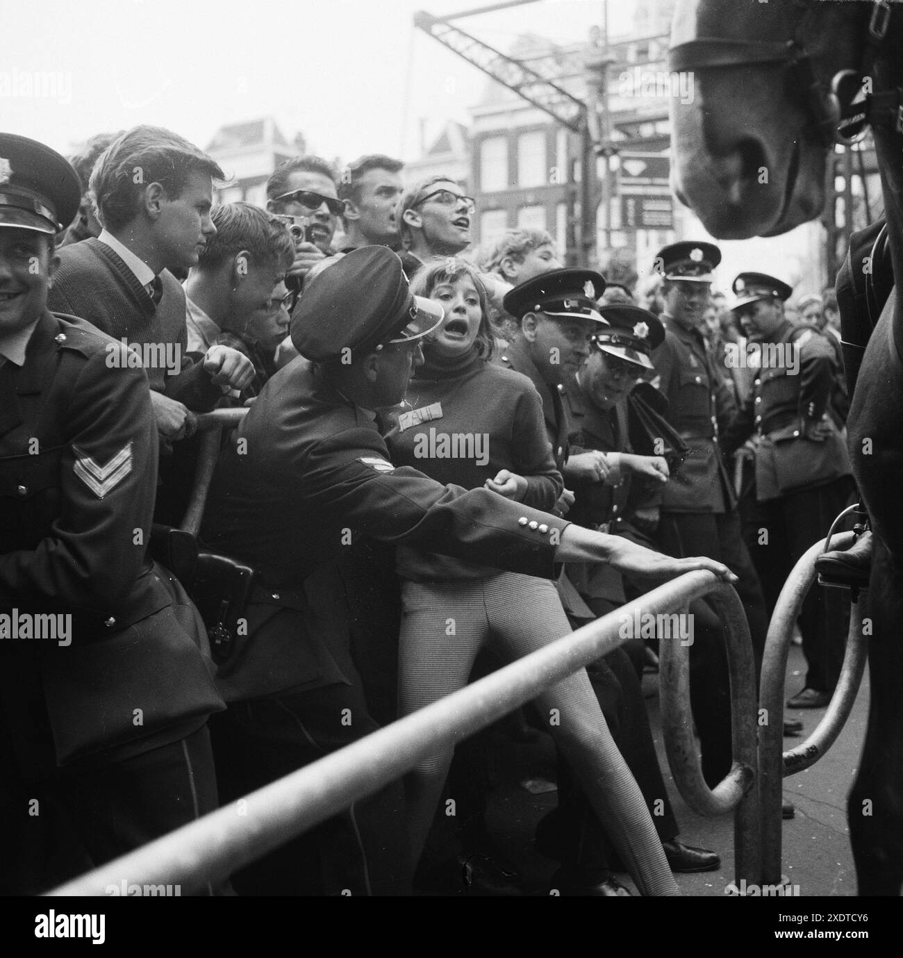 Betlemania - The Beatles in The Netherlands - Holland, June 1964 ...