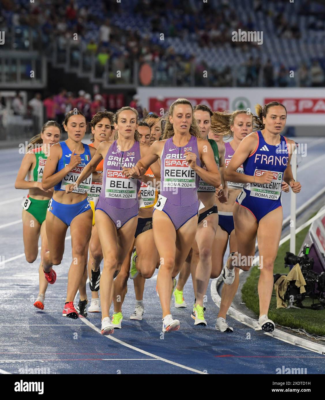 Georgie Bell, Jemma Reekie of Great Britain and Agathe Guillemont of ...