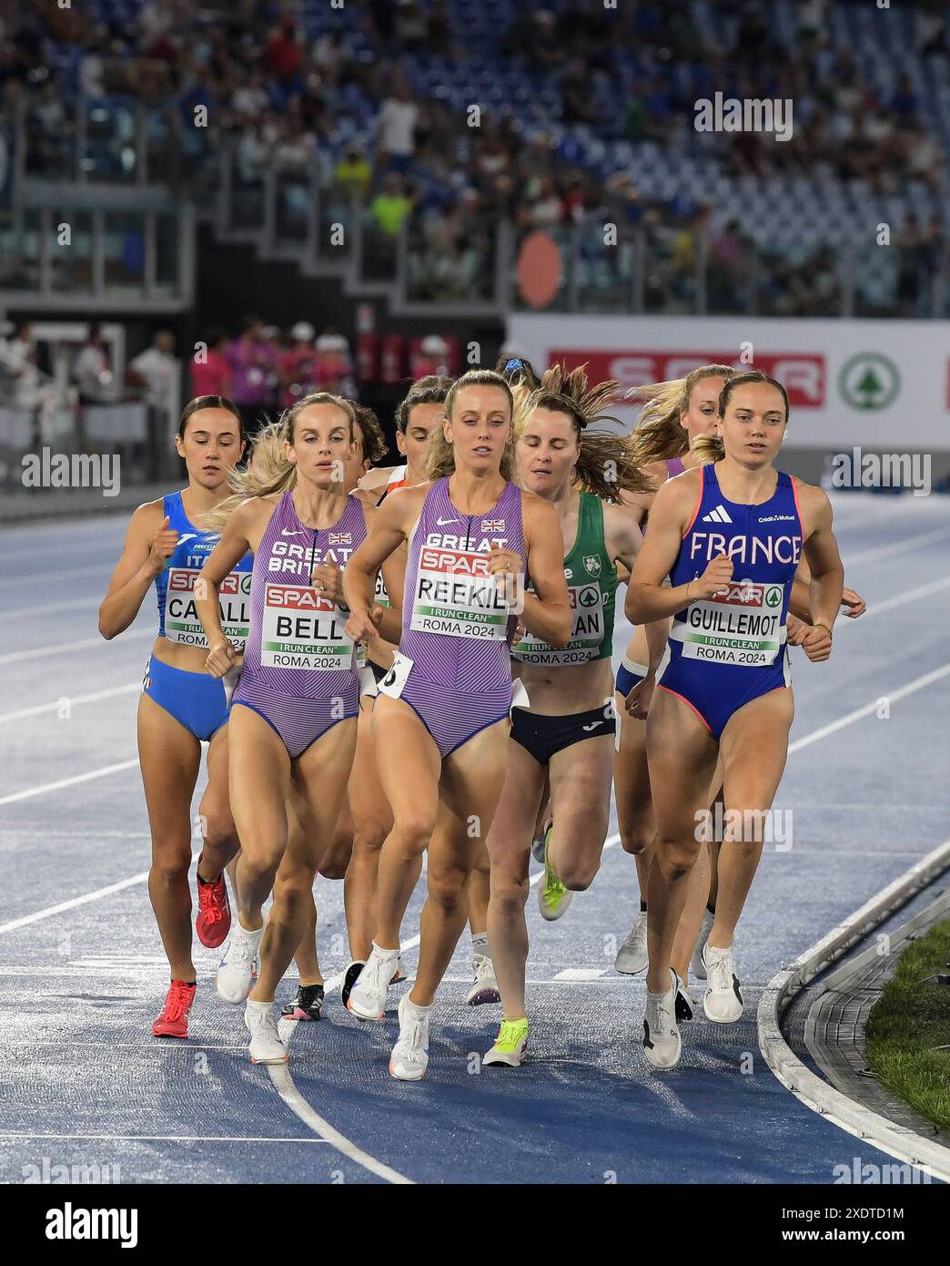 Georgie Bell, Jemma Reekie of Great Britain and Agathe Guillemont of ...