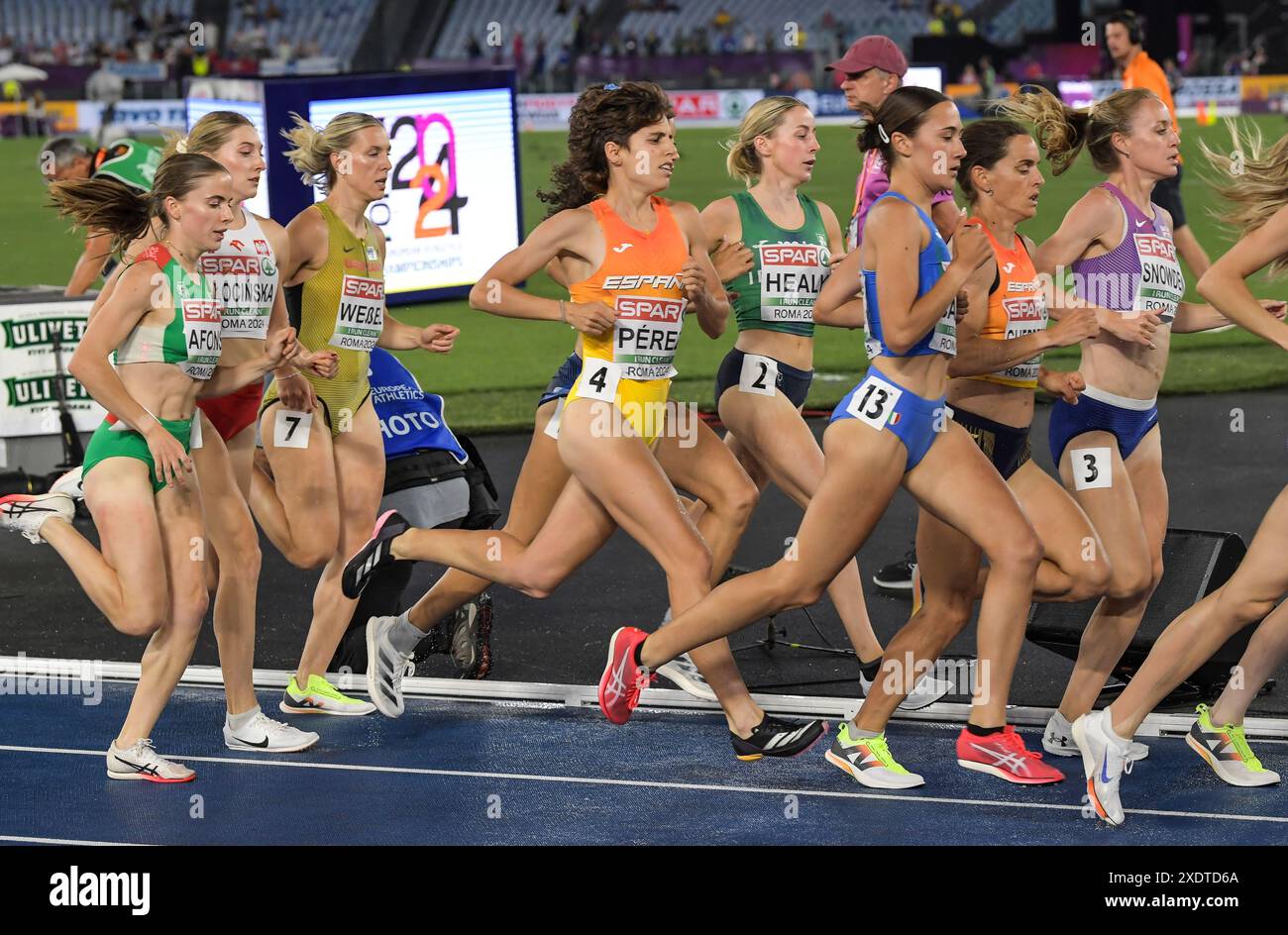 Georgie Bell and Jemma Reekie of Great Britain competing in the women’s ...