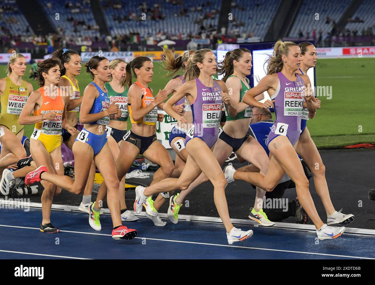 Georgie Bell and Jemma Reekie of Great Britain competing in the women’s ...