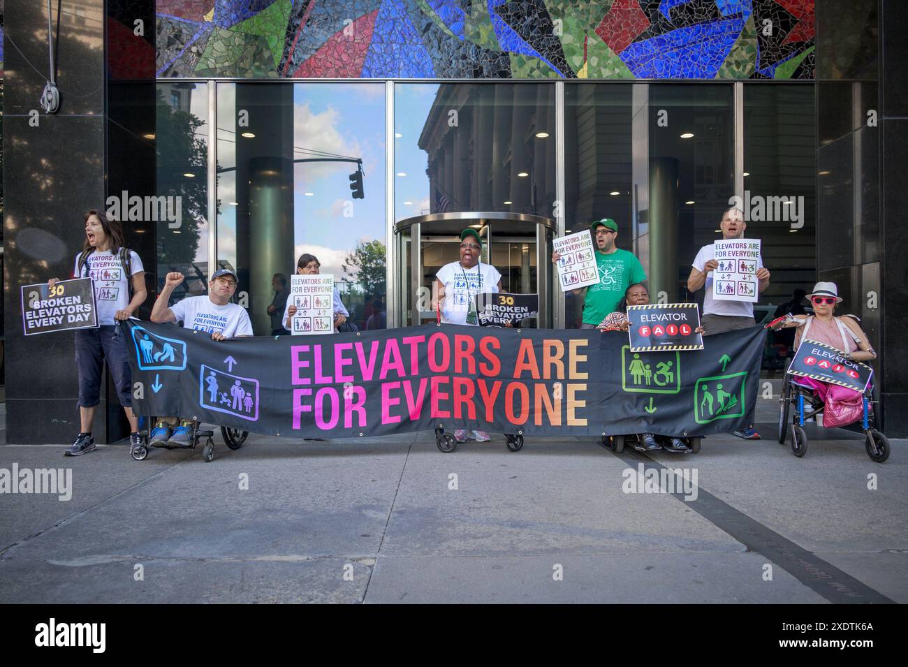 Activering hi-res stock photography and images - Alamy