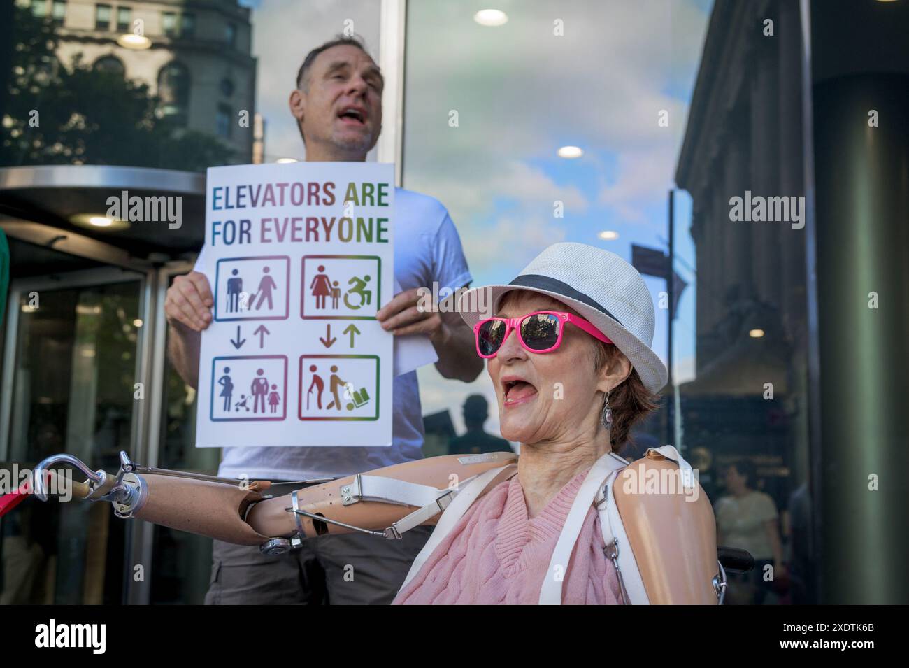 Activering hi-res stock photography and images - Alamy