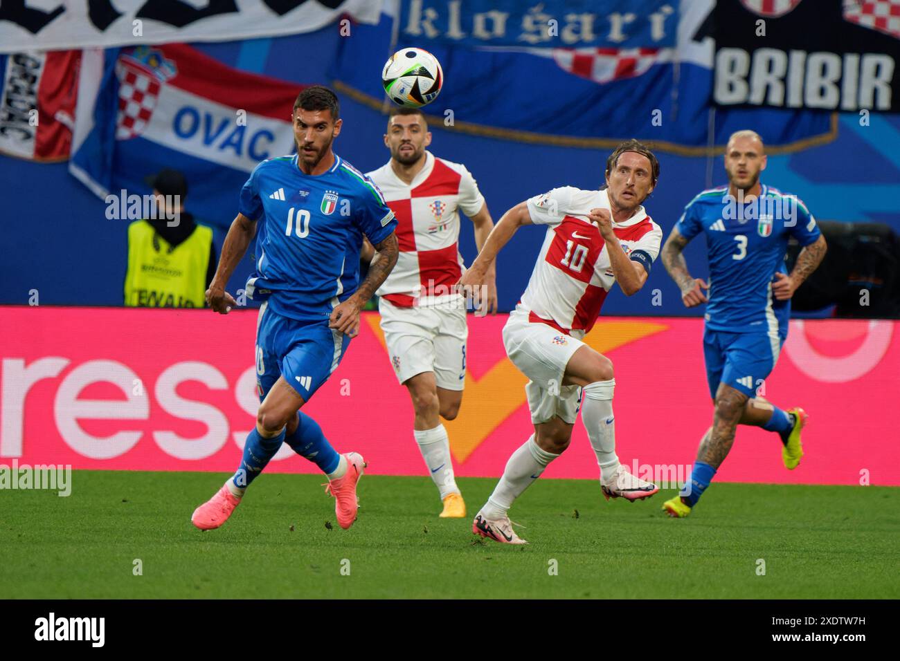 Luka Modric of Croatia and Lorenzo Pellegrini of Italy during UEFA Euro ...