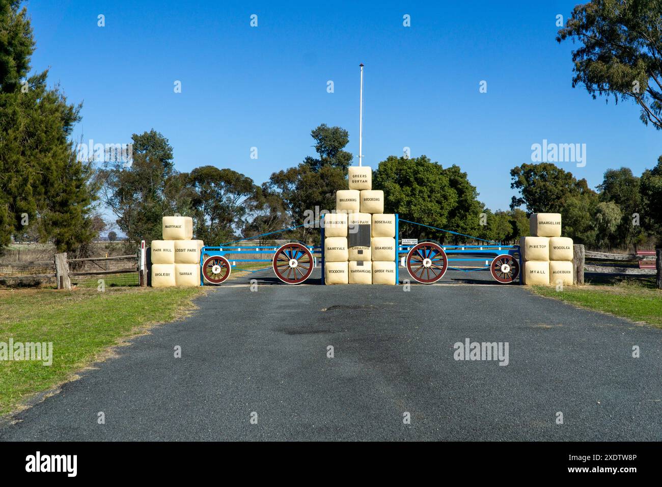 Pioneer memorial gates hi-res stock photography and images - Alamy