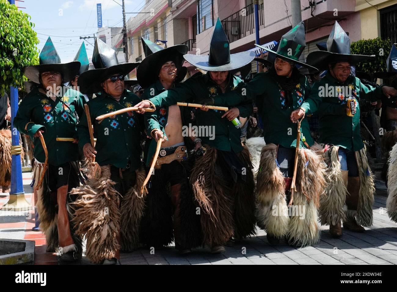 People perform a ritual in honor of the Indigenous Incan sun god in ...