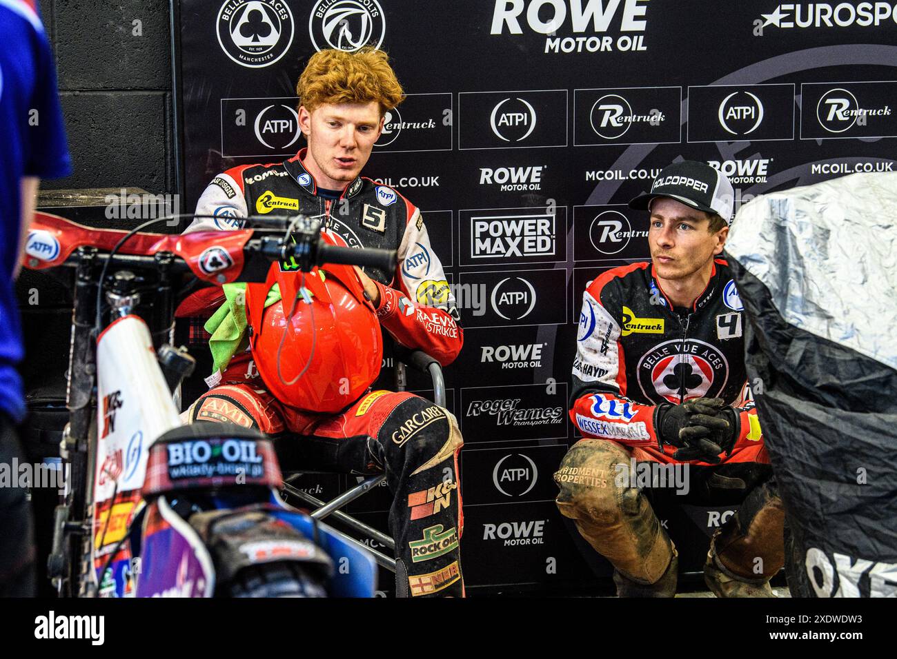 Belle Vue Aces' Dan Bewley (Left) chats with Belle Vue Aces' Ben Cook ...