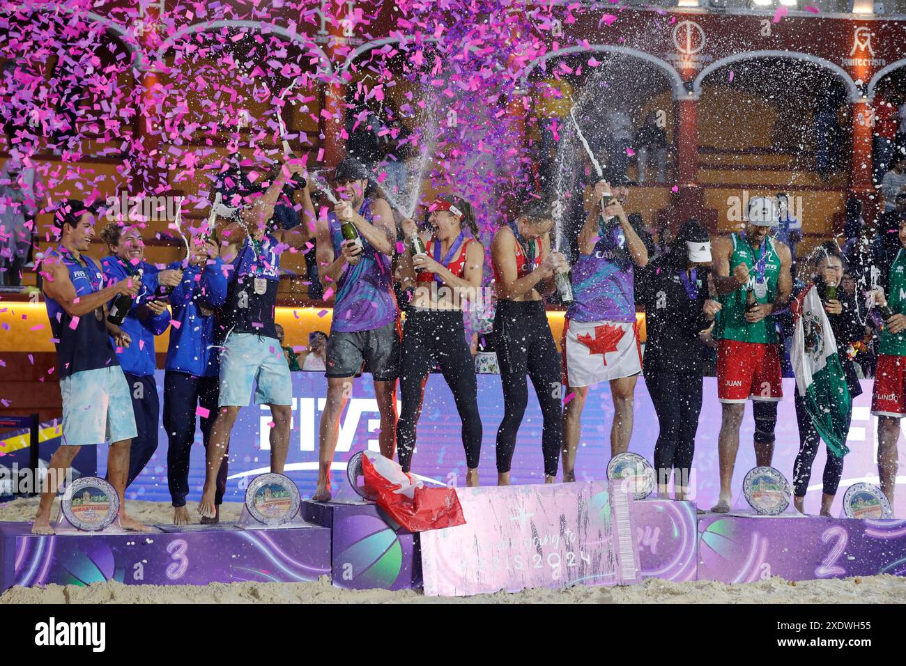 (L-R) Christopher Guardado, Allanis Nava, Maria González and Yoel ...