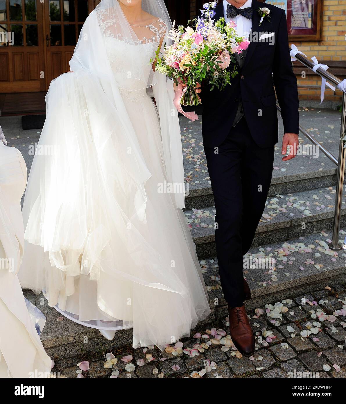 Wedding Couple, Happy Romantic Bride and Groom,Wedding Couple, Happy ...