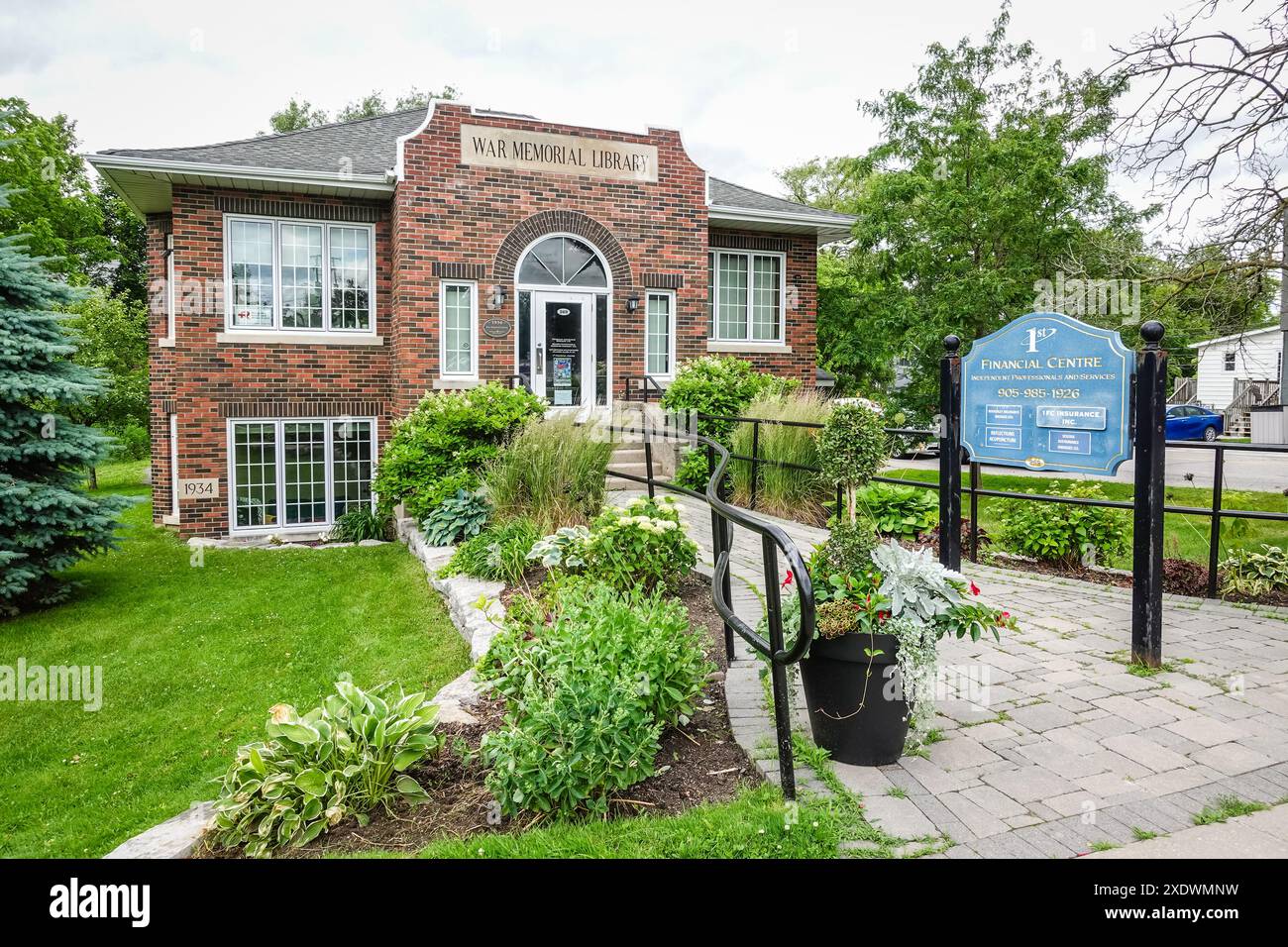 Downtown port perry hi-res stock photography and images - Alamy