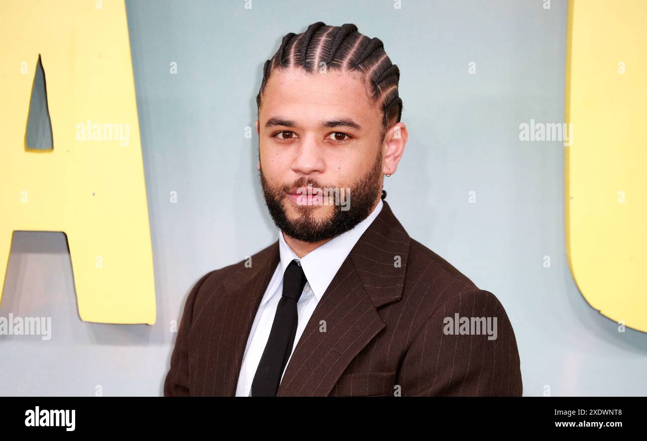 Personator hi-res stock photography and images - Alamy