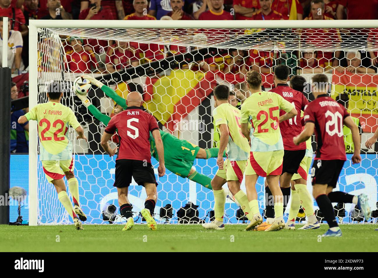 David raya uefa euro 2024 hi-res stock photography and images - Alamy