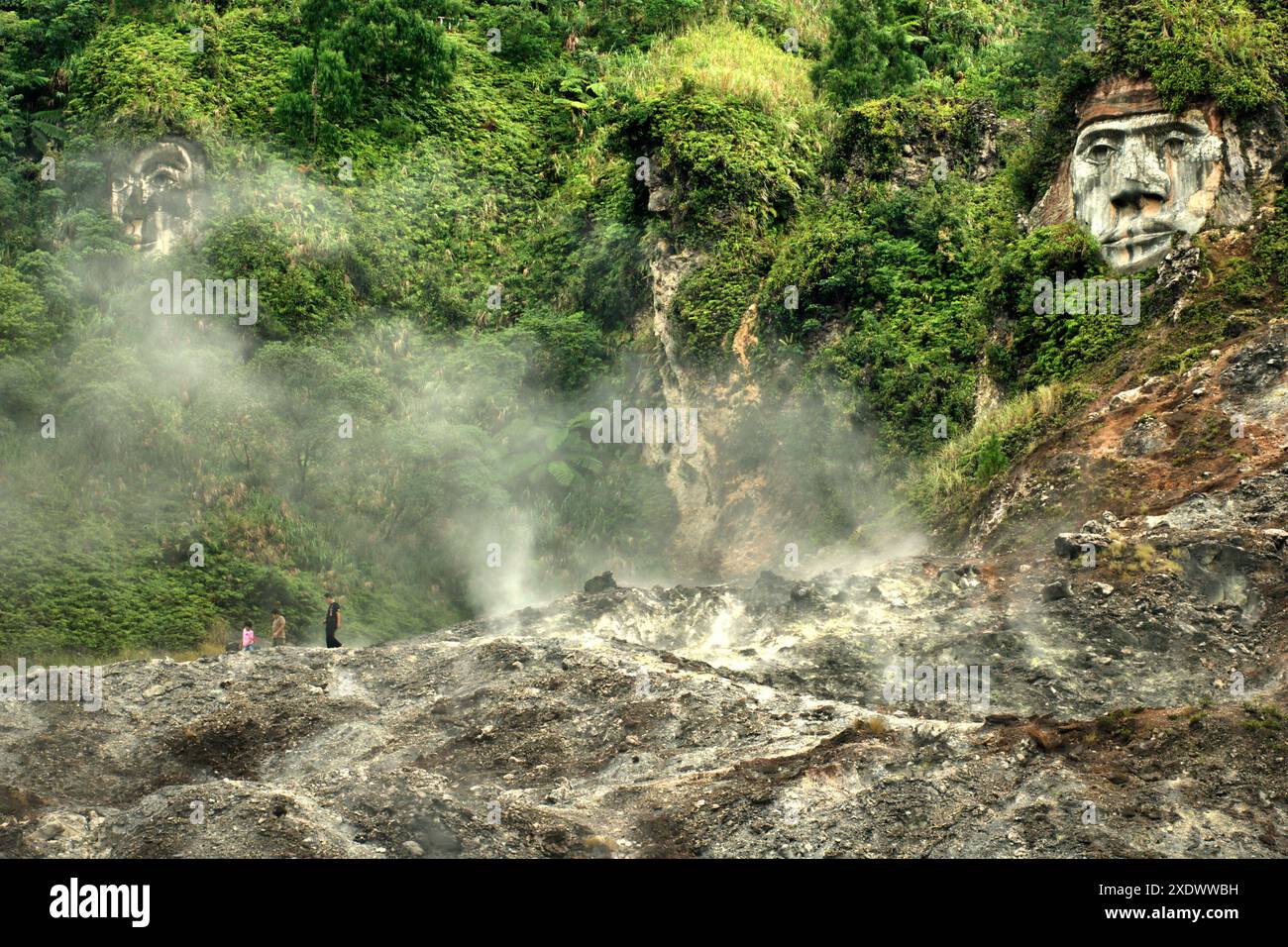 Giant faces illustrating the characters of Toar and Lumimuut, ancestors ...