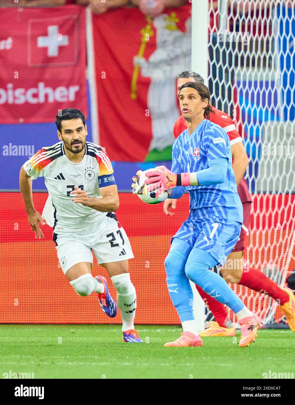 Yann SOMMER, SUI 1, Ilkay Guendogan, DFB 21 in the group A stage match GERMANY, Switzerland ...