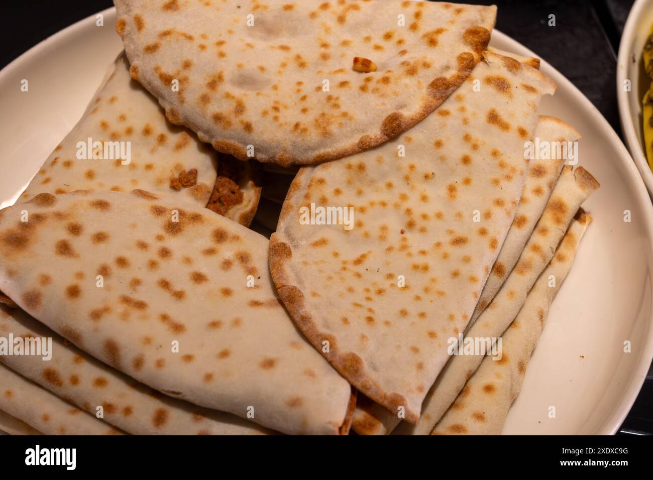 Roghni naan hi-res stock photography and images - Alamy