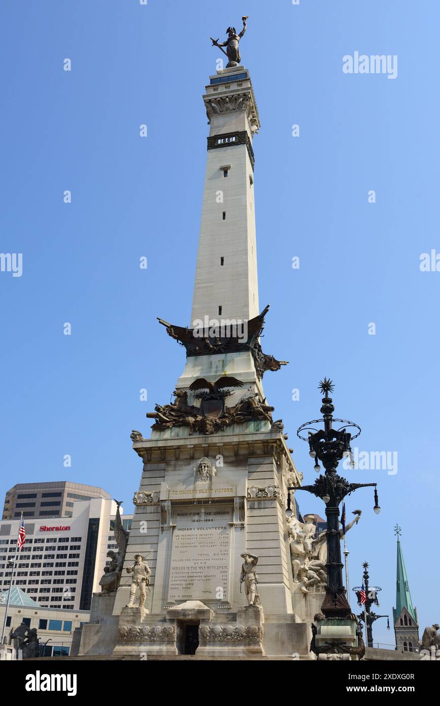 Indiana State Soldiers and Sailors Monument, tall neoclassical monument ...