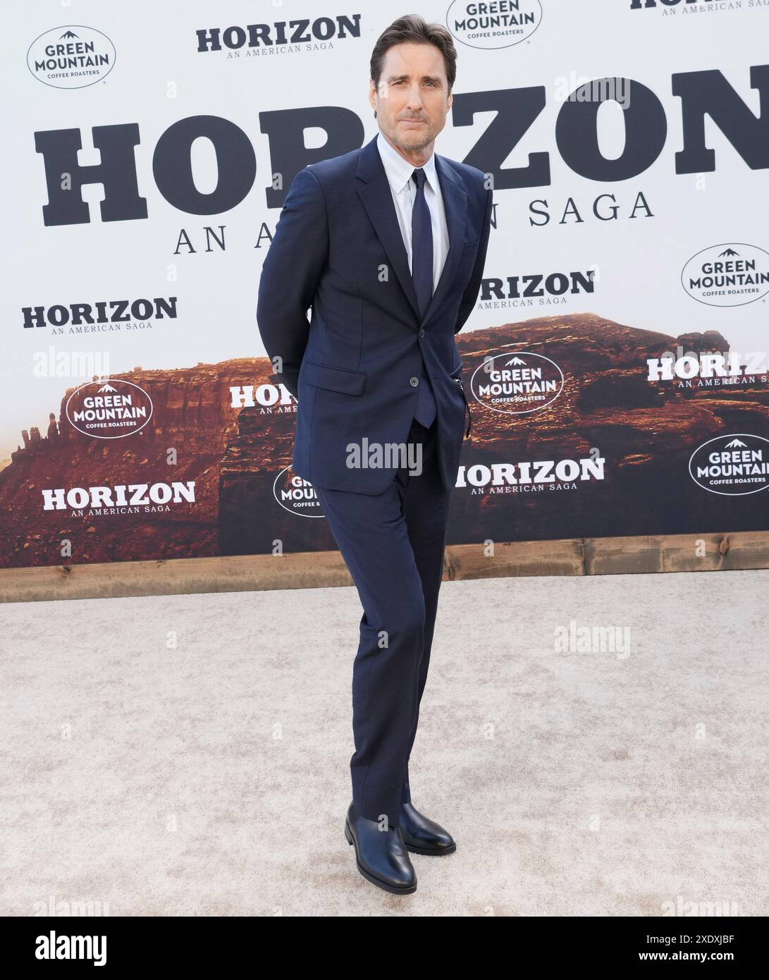Luke Wilson arrives at the HORIZON: AN AMERICAN SAGA CHAPTER 1 Los ...