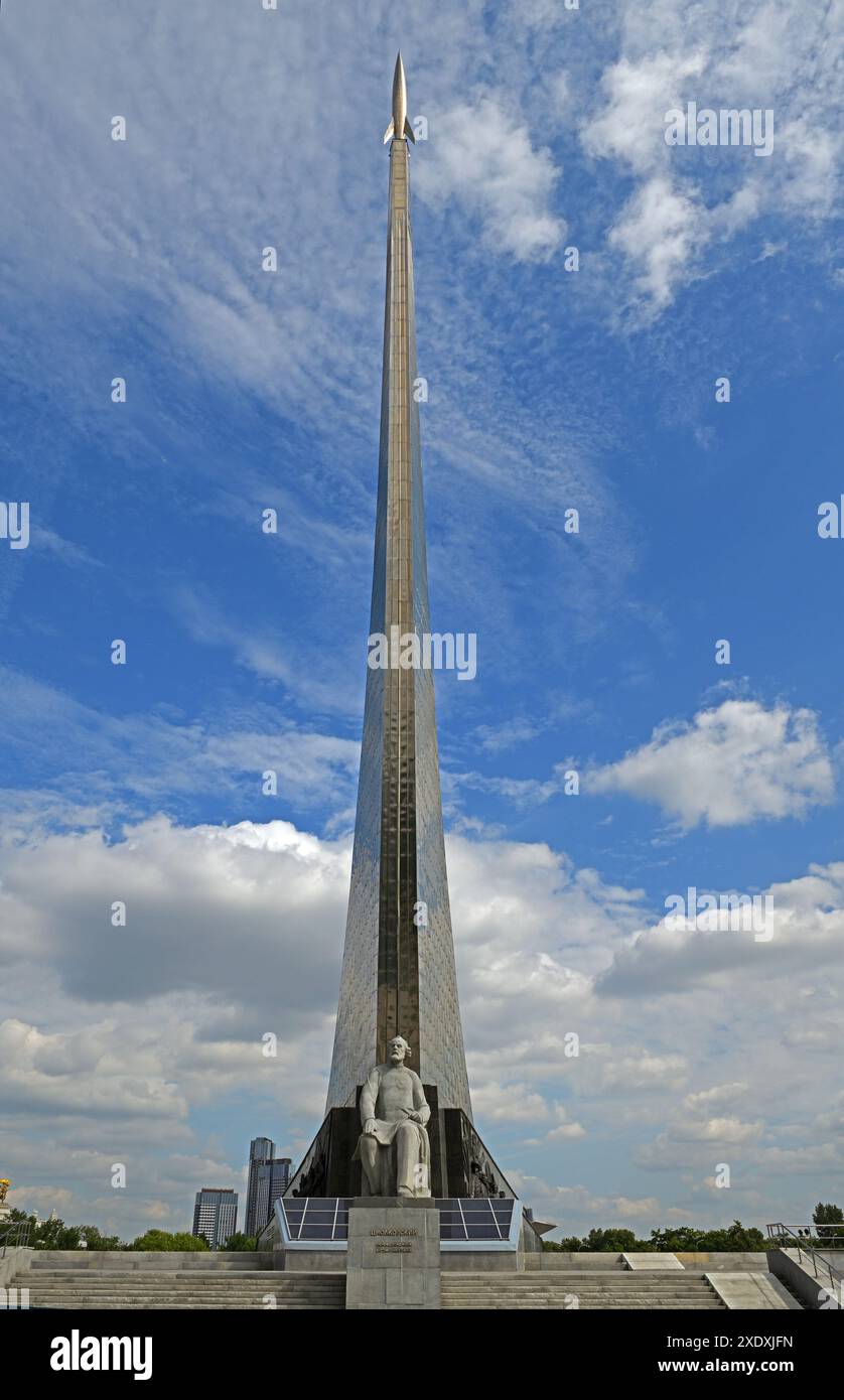 Monument to Konstantin Eduardovich Tsiolkovsky, Russian and Soviet ...
