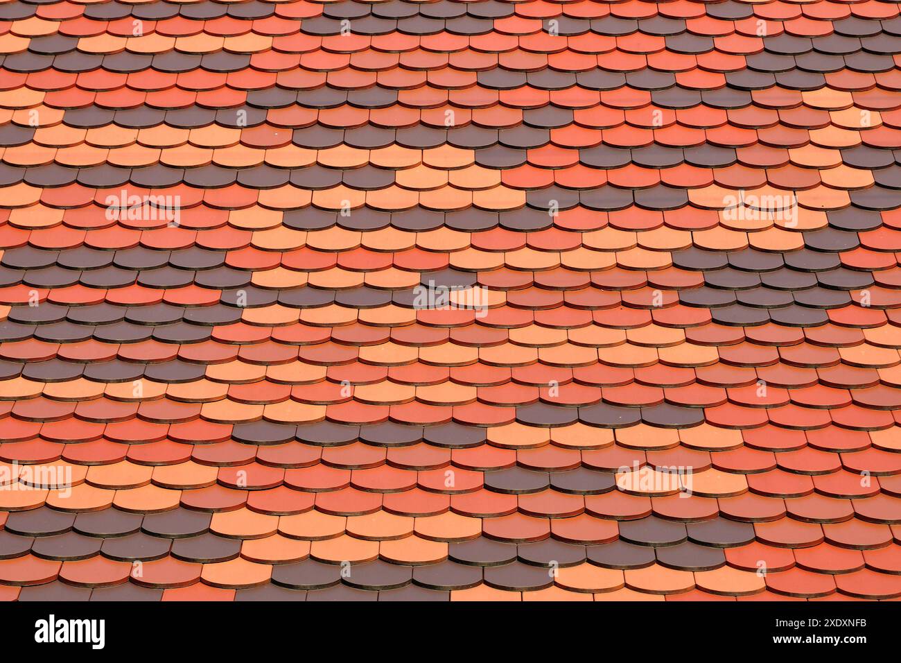 Dachplatten in verschiedenen Farben Stock Photo - Alamy