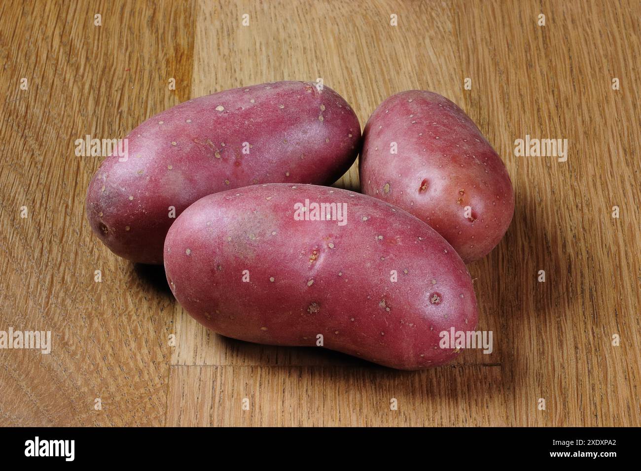Oval potatoes hi-res stock photography and images - Alamy
