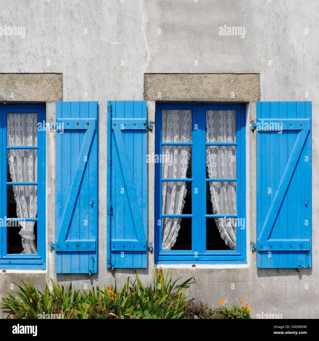 Characteristic windows hi-res stock photography and images - Alamy