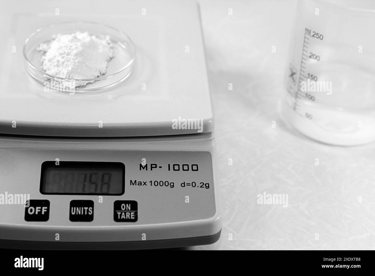 Beaker powder Black and White Stock Photos & Images - Alamy