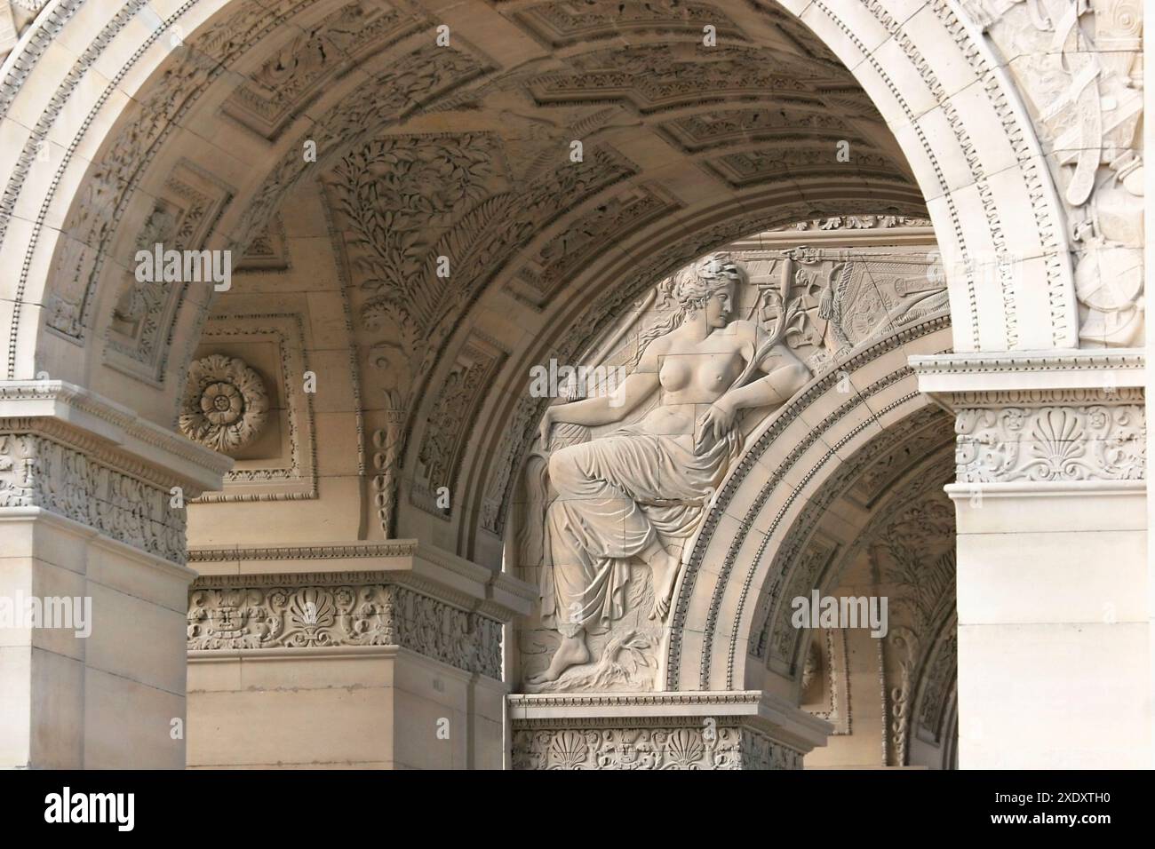 Monumental structure of the arch hi-res stock photography and images ...