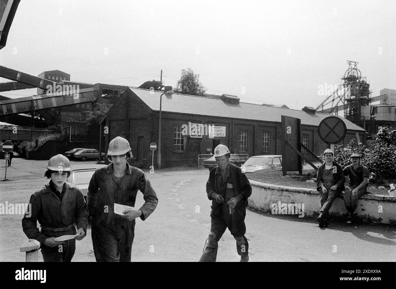 Colliery pit head winding gear hi-res stock photography and images - Alamy