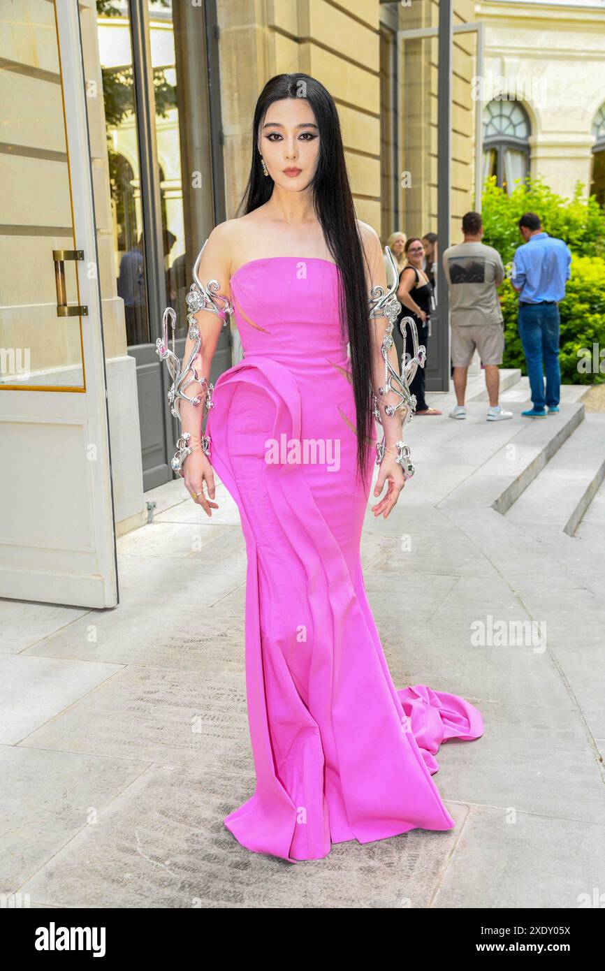 Paris, France. 24th June, 2024. Fan Bingbing attends the Tony Ward Haute Couture Fall/Winter ...